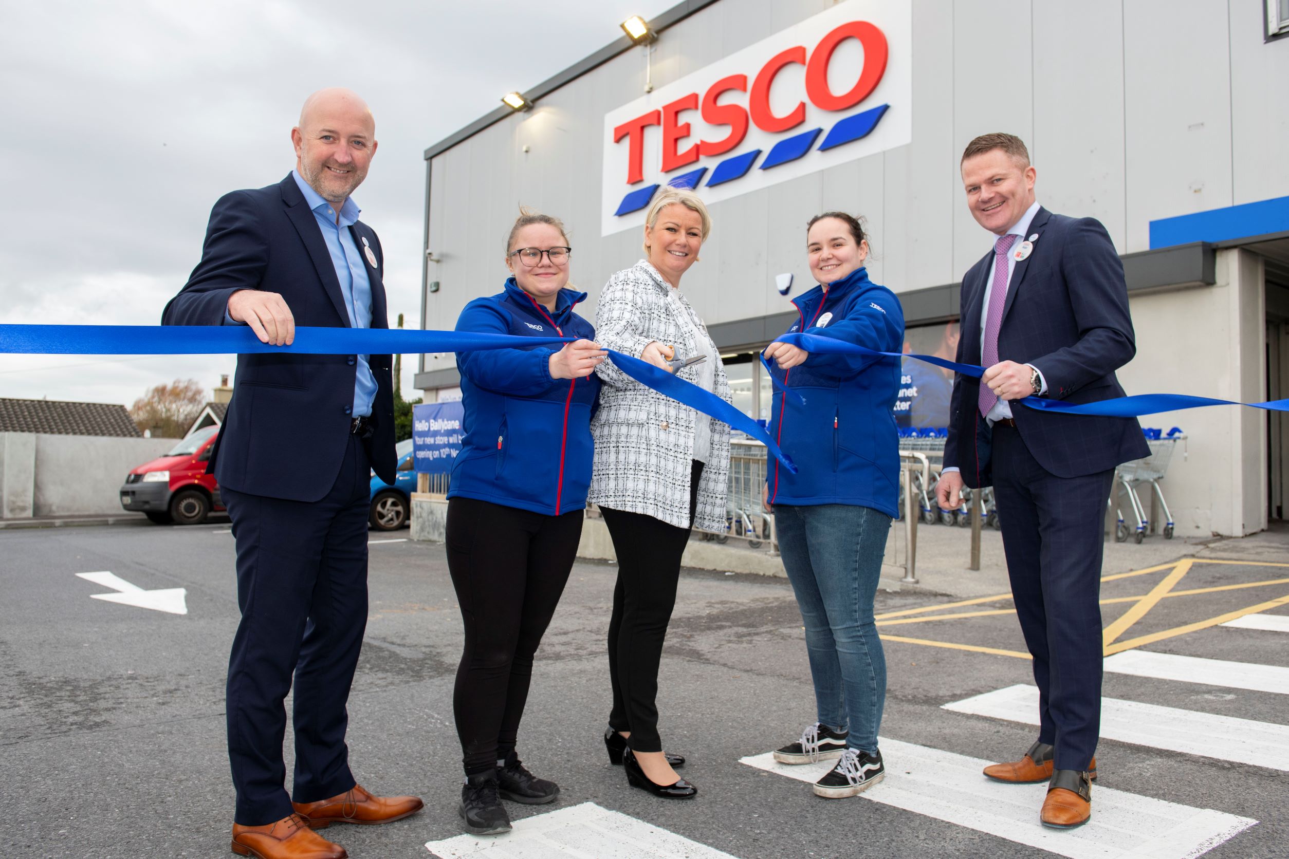 Tesco Ballybane opens for business