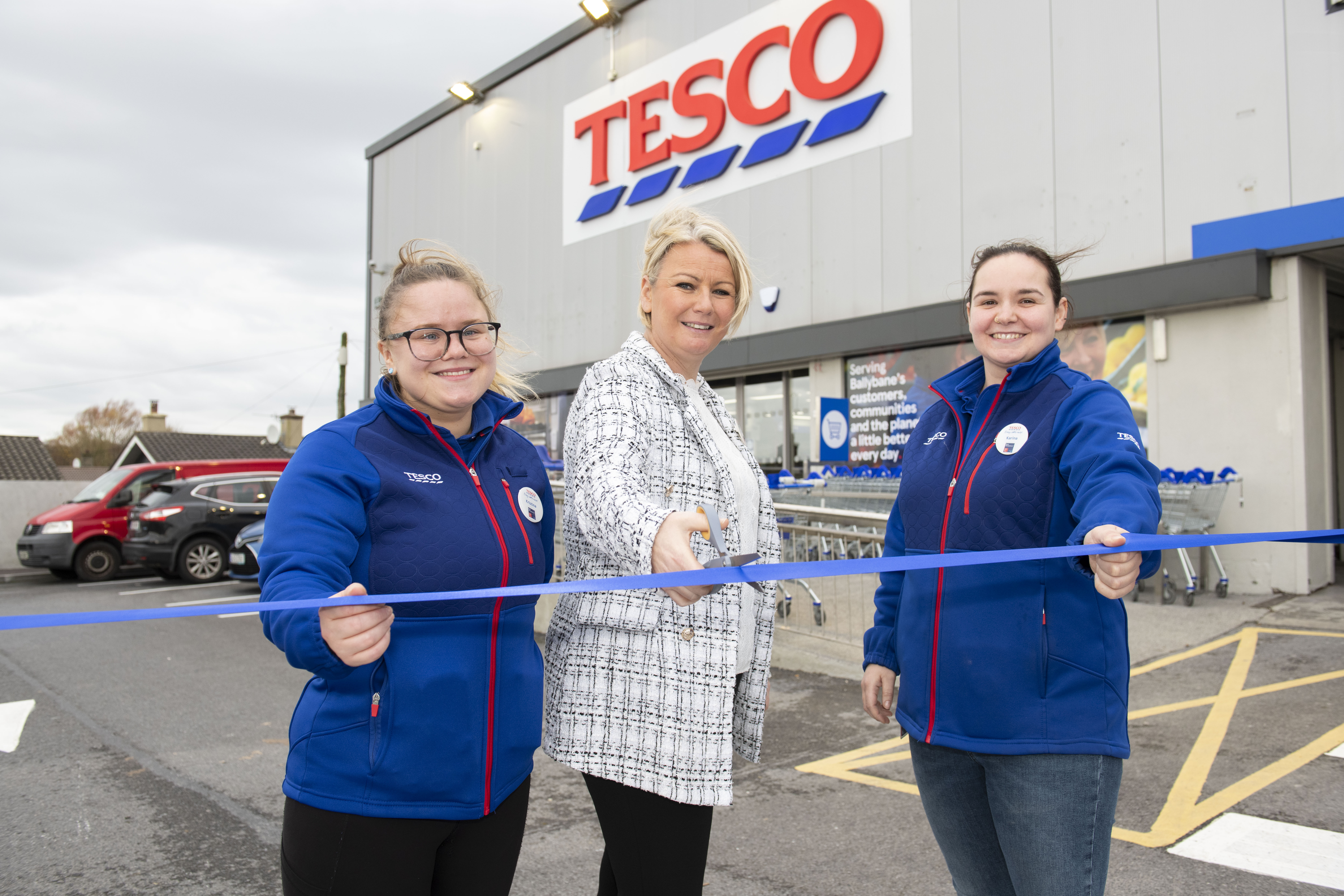 Tesco Ballybane installs solar panels to save energy